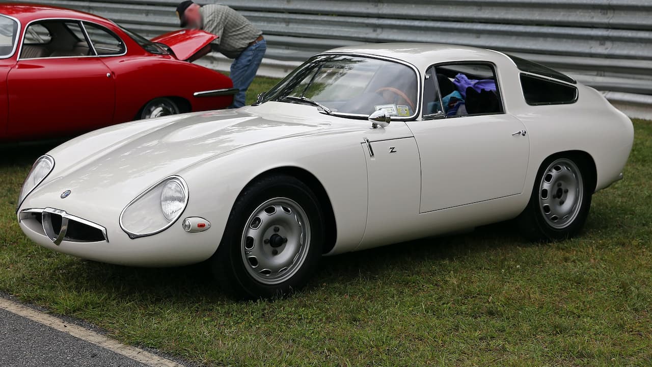 12 Most Iconic European Sports Cars Ever Made - Steel Horse Rides