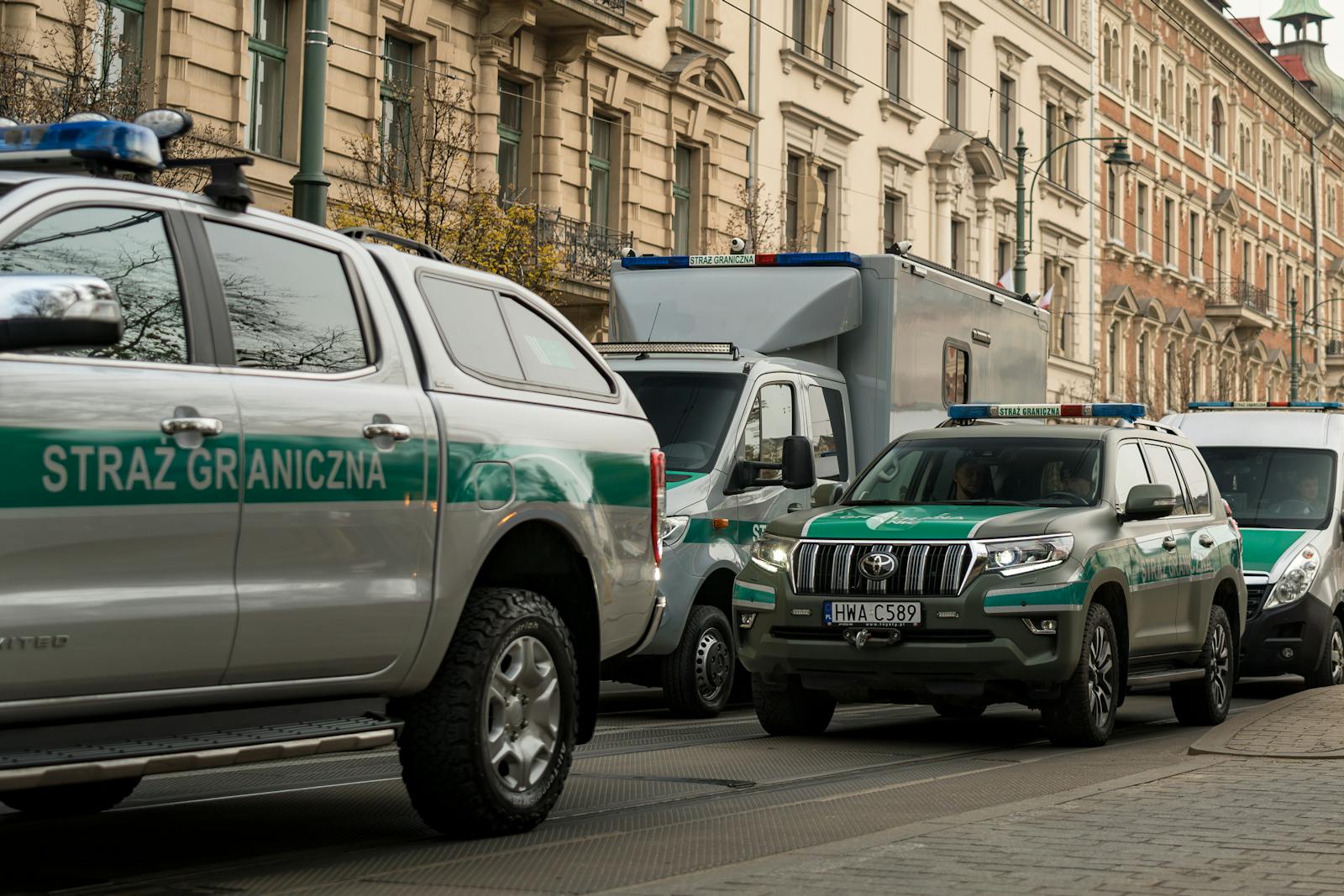 Politician’s Toyota Land Cruiser Shrugs Off Rocket-Propelled Grenade ...